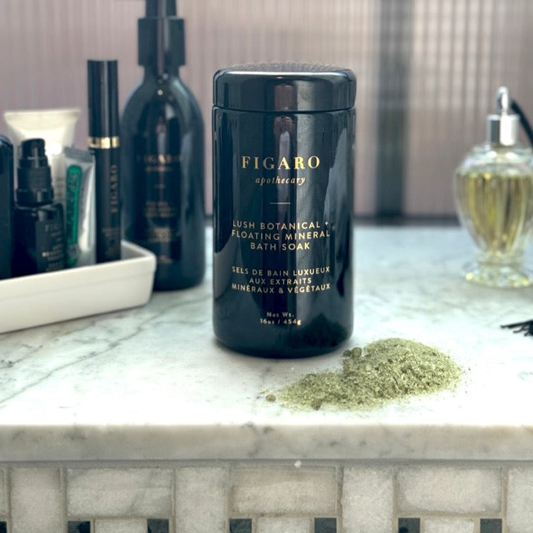 LUSH BOTANICAL + FLOATING MINERAL BATH SOAK | Figaro Apothecary